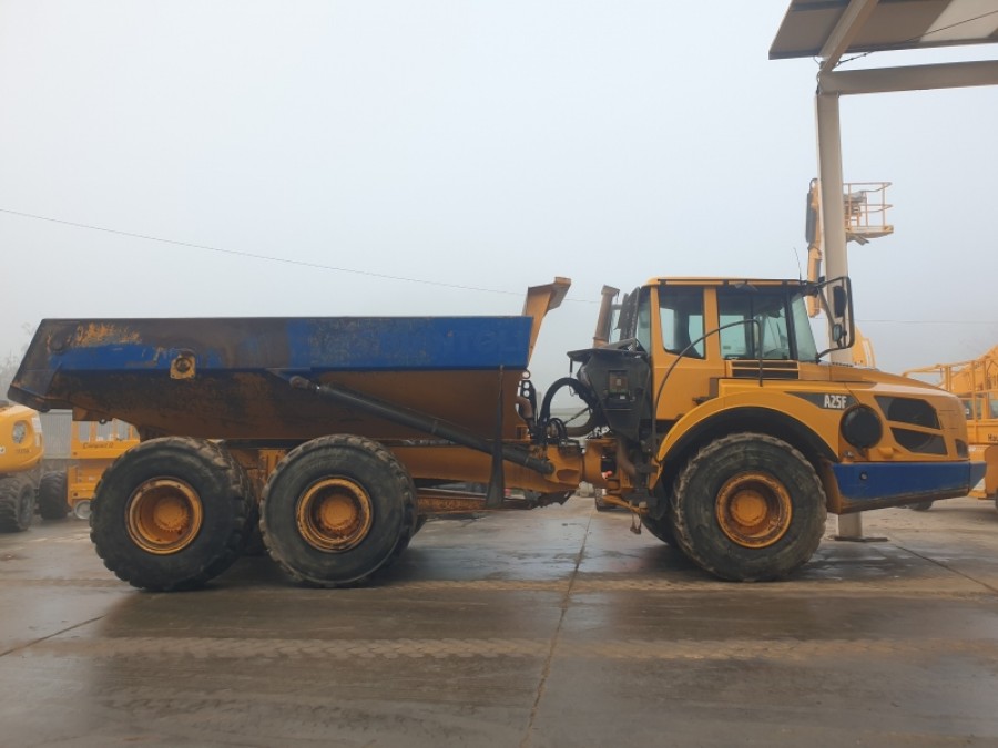 VOLVO A 25 F Nº 4700